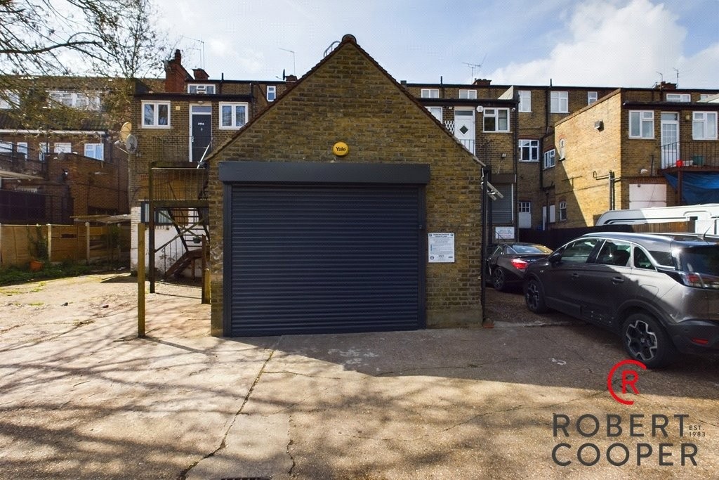 Field End Road, Eastcote, Detached