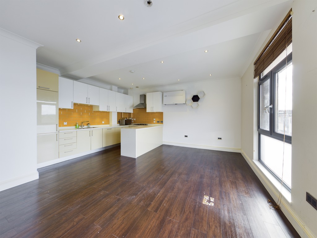 The Runway, Ruislip, 2 bedroom, Flat